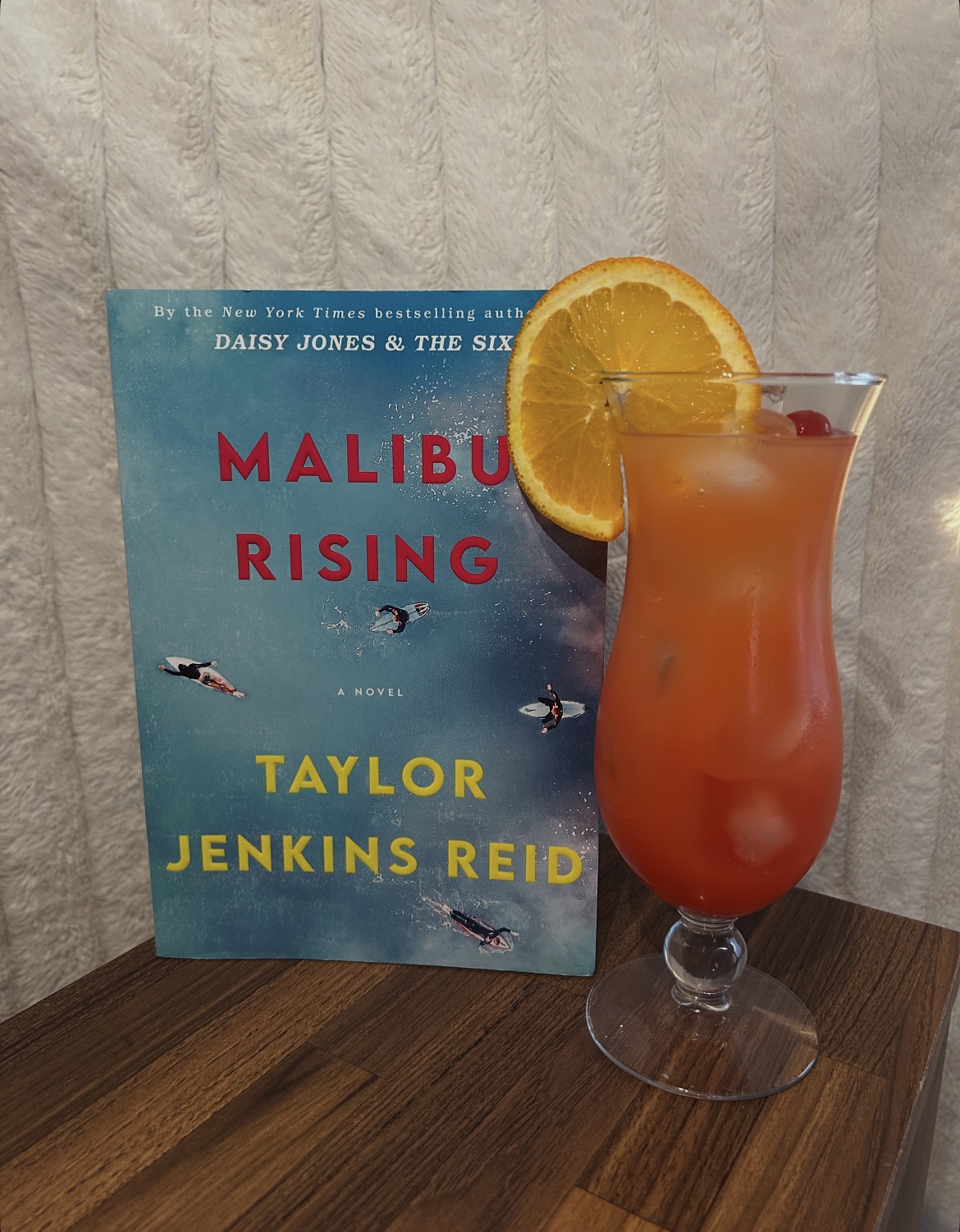 Malibu Sun Rising - Bartender with a Book